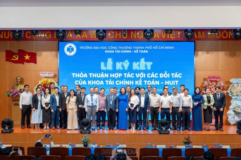 UFIN GROUP KÝ KẾT THỎA THUẬN HỢP TÁC VỚI KHOA TÀI CHÍNH - KẾ TOÁN ...
